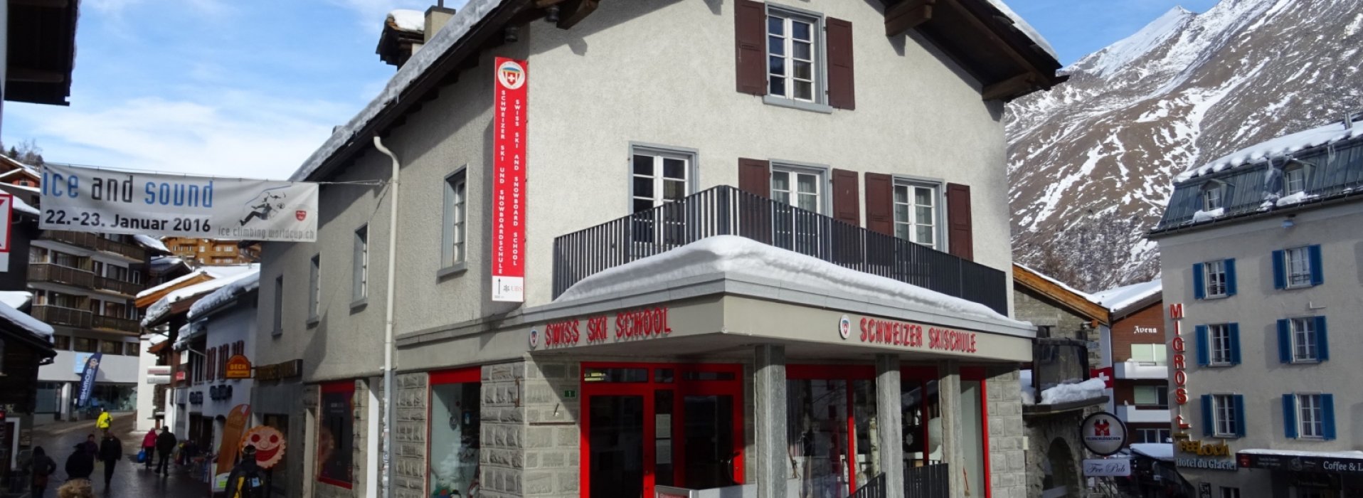 Schweizer Skischule | Abgottspon Edwin Architekt HTL - Architektur ...